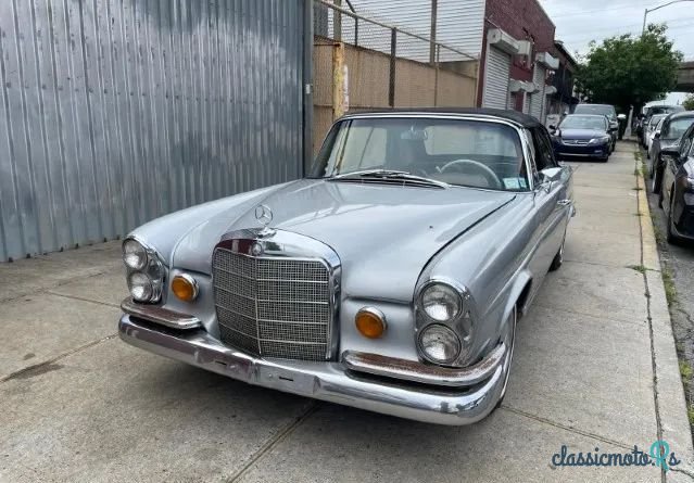 1965' Mercedes-Benz 220SE W111 for sale. Poland