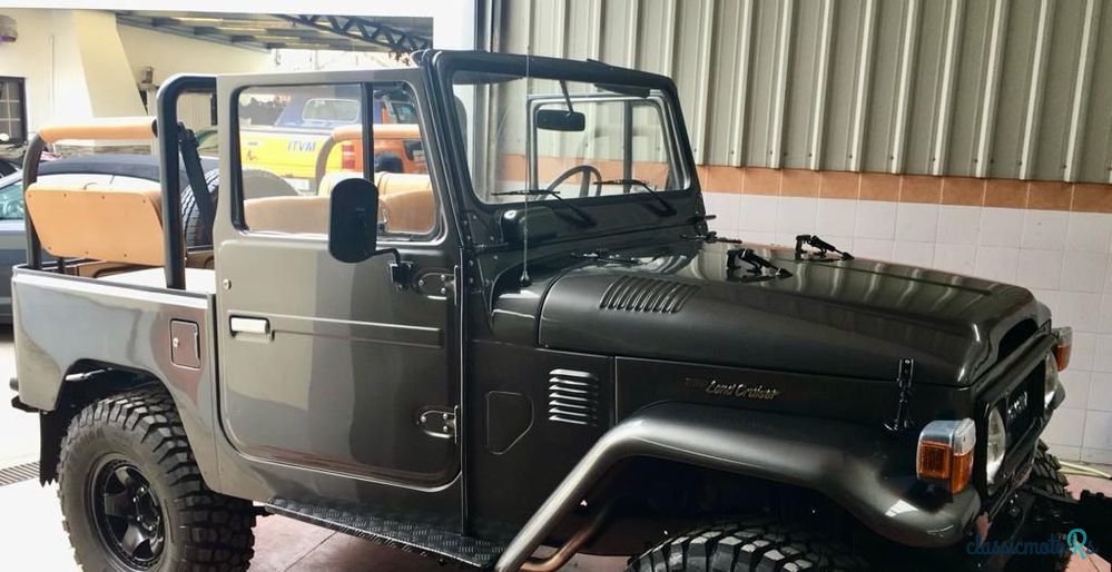 1980' Toyota Bj 40 for sale. Portugal