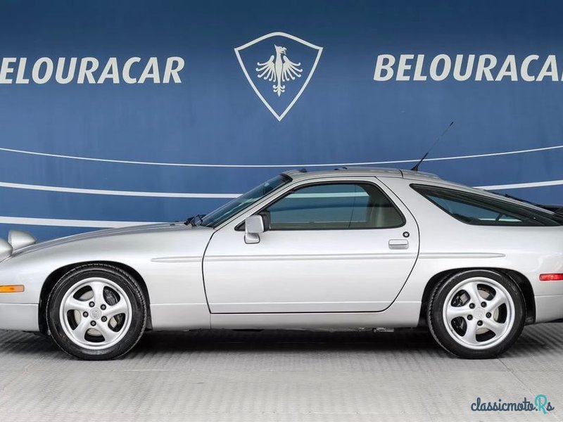 88 Porsche 928