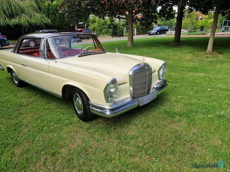 Продажа 1961' Mercedes-Benz W111. Польша