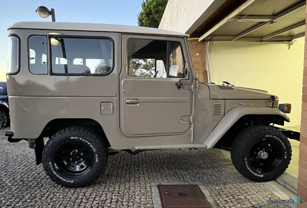 1980' Toyota Bj 40 for sale. Portugal
