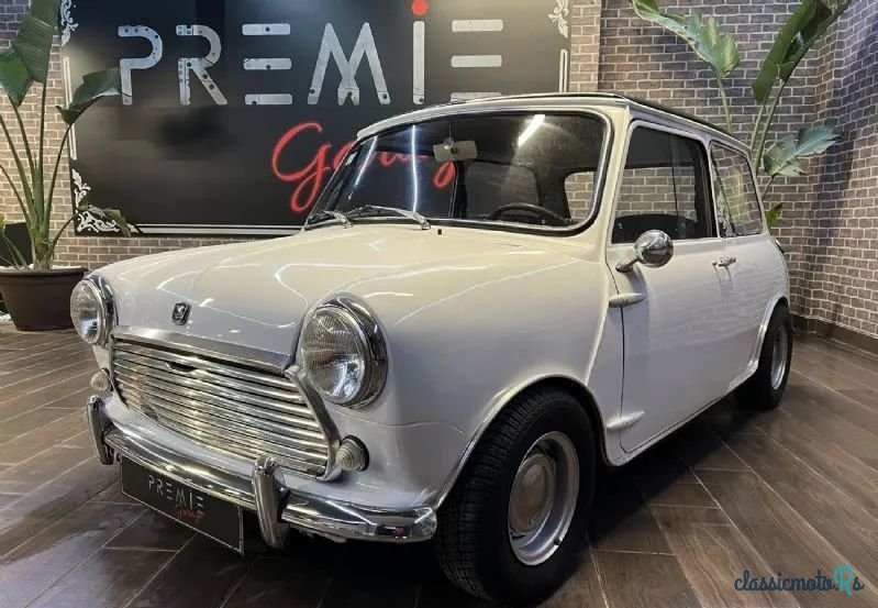 1969' Morris Mini for sale. Portugal